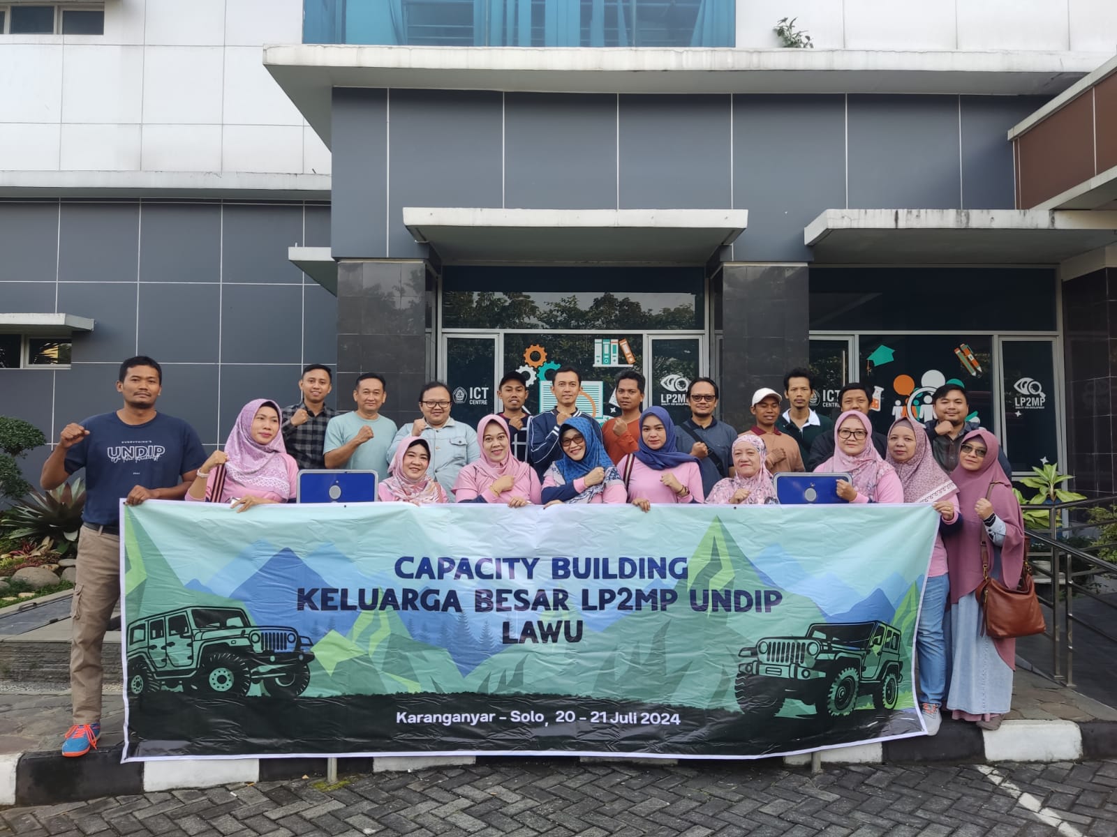 Meningkatkan kinerja dan kerja tim di LP2MP dengan Capacity Building ...